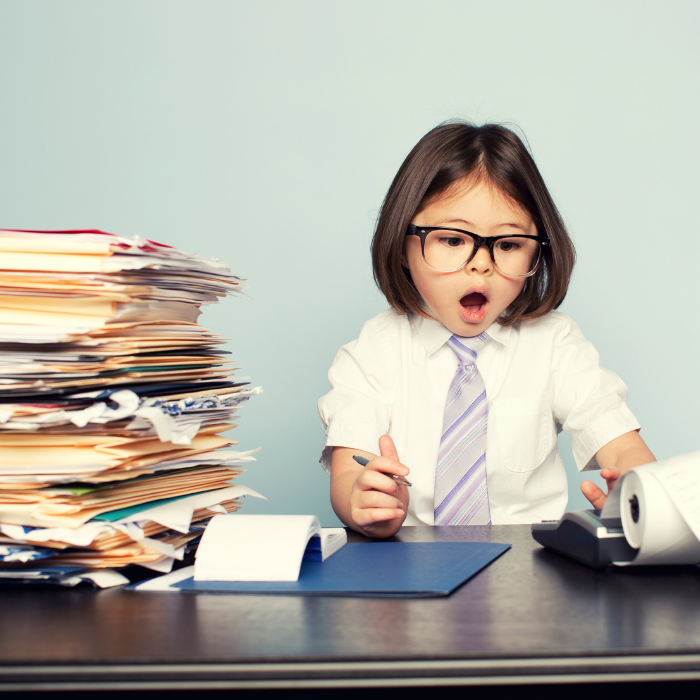 How HR can manage unexpected changes at workplace? - Peopletrail